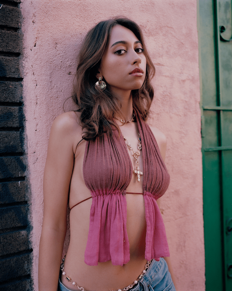 Sofia Valdés | Descubre el cautivador y auténtico disco homónimo de la artista de Panamá | Rue X ...